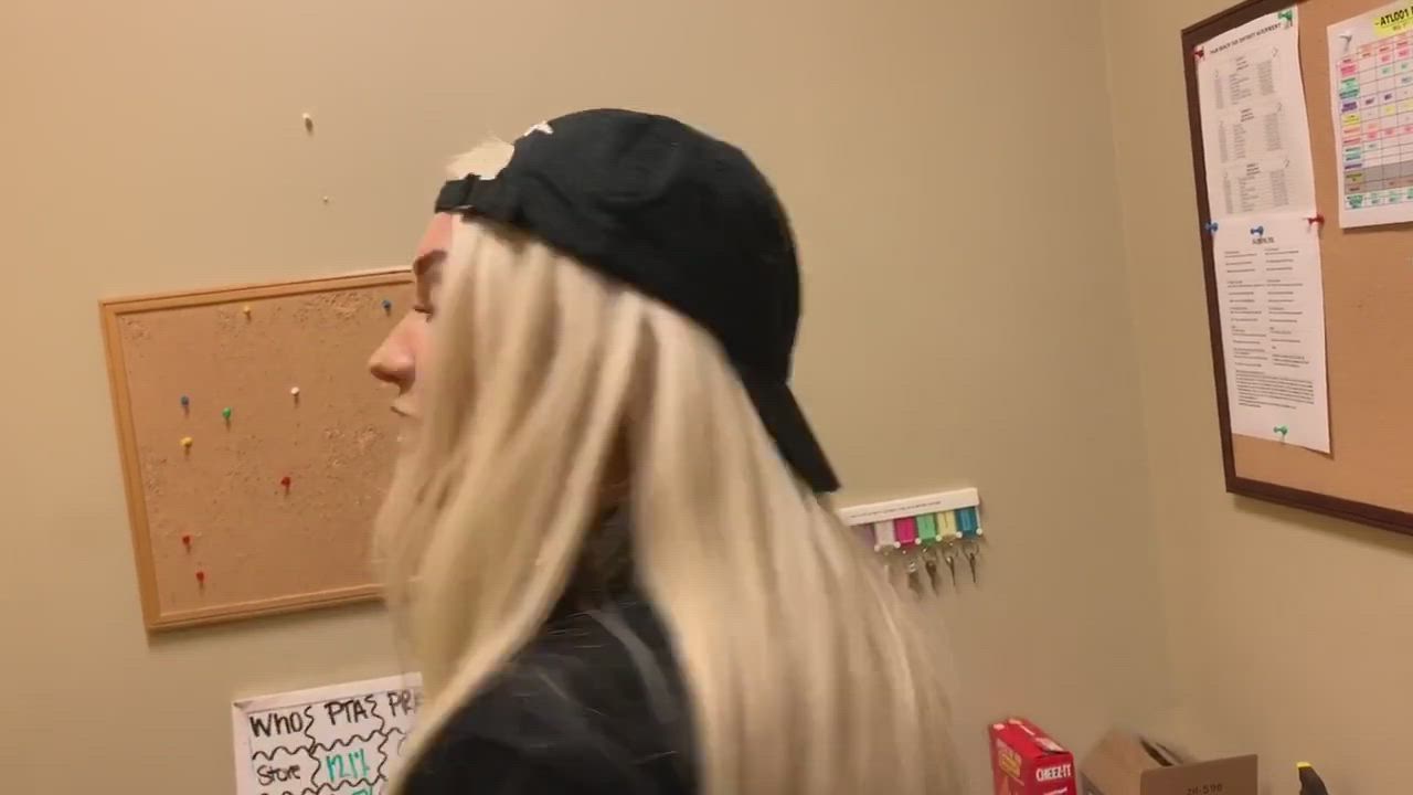 quickie doggy | Scrolller