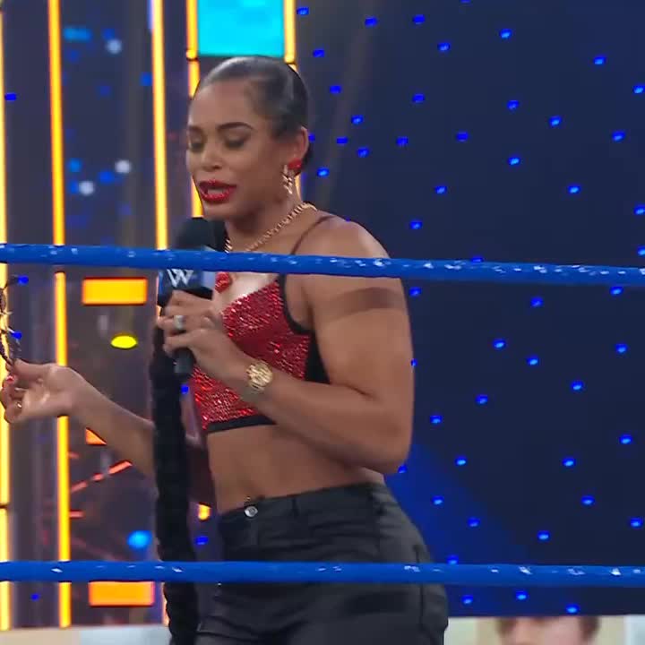 Entering the ring | Scrolller