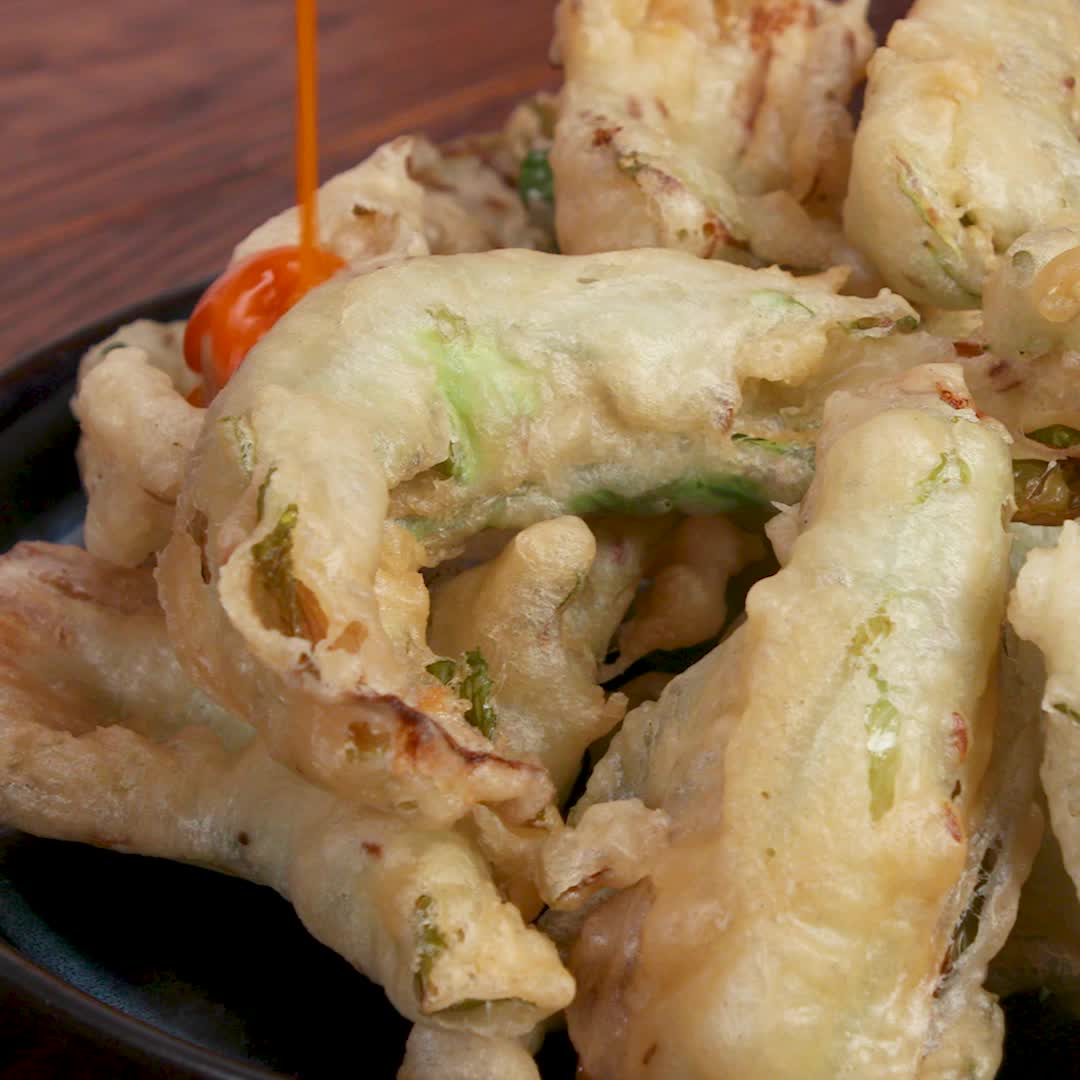 Crispy Cauliflower Leaf Wings | Scrolller