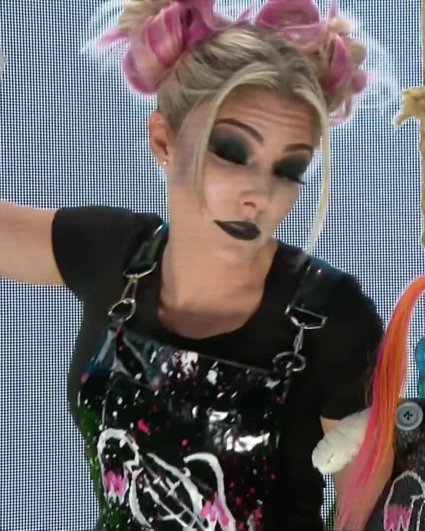 In her Playhouse | Scrolller