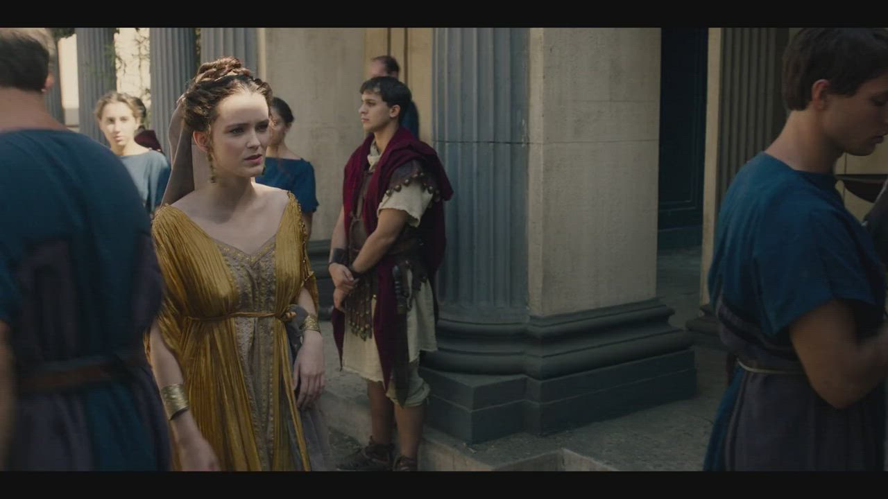 Liah O'Prey | Scrolller