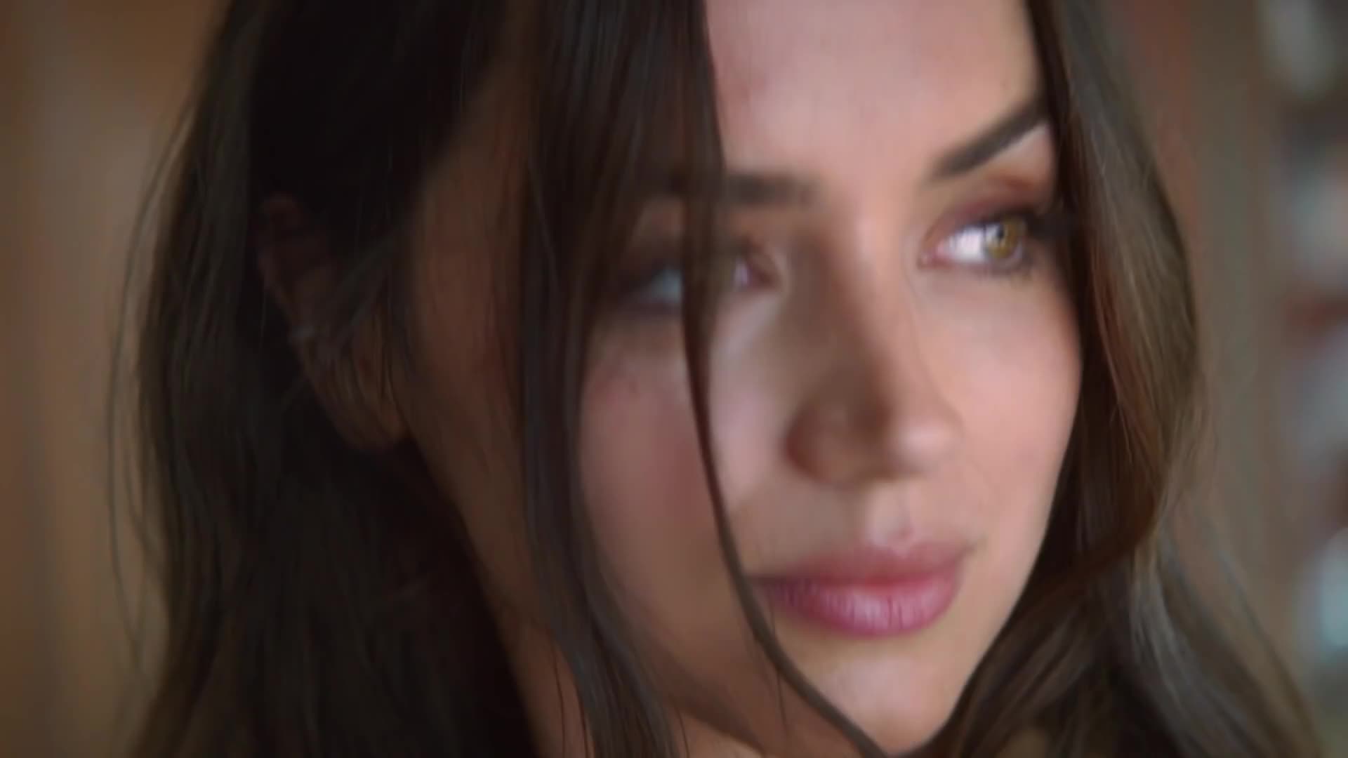 Ana de Armas | Scrolller