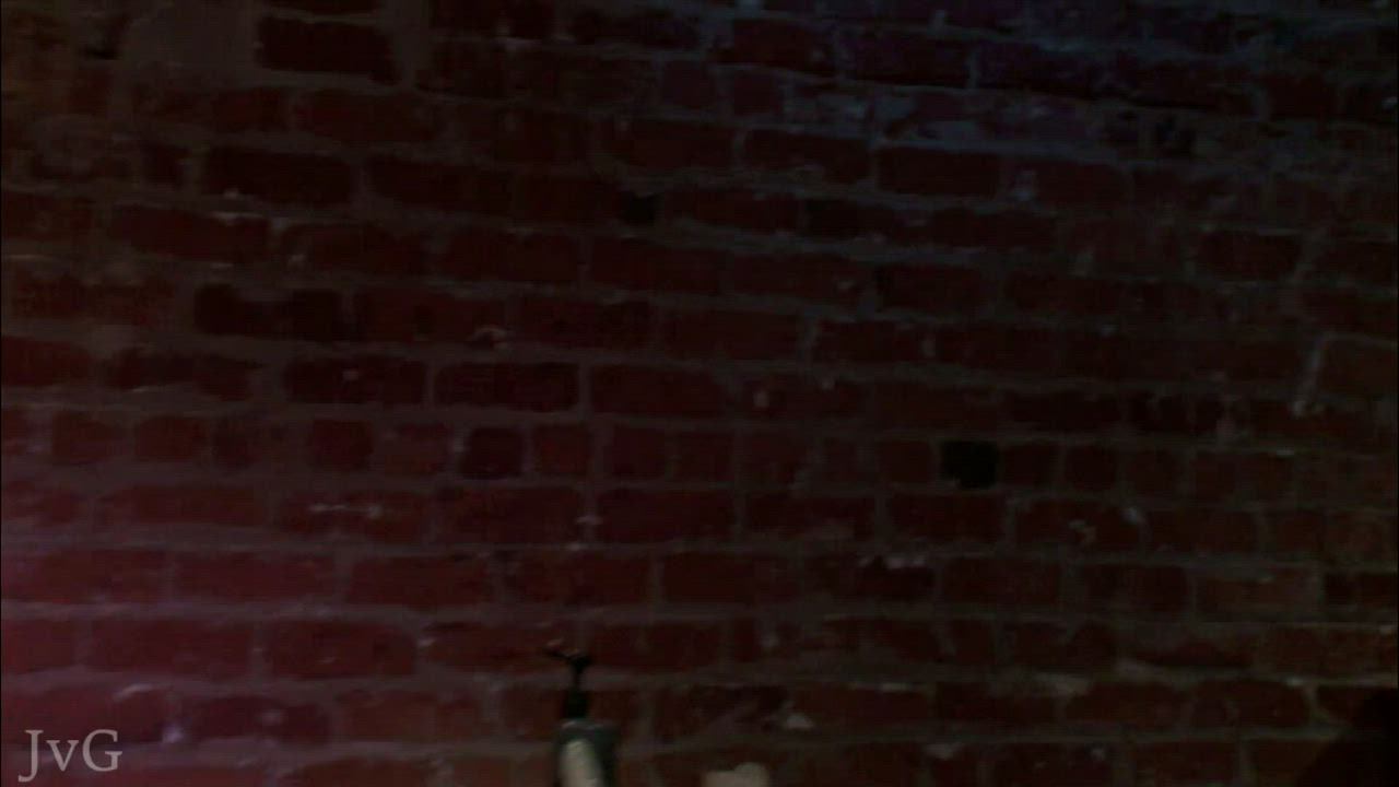 A minute with Candy Manson | Scrolller