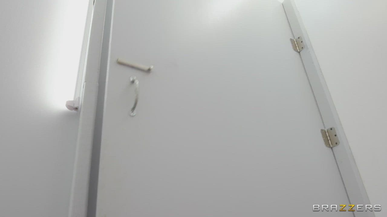 Emergency Squirter | Scrolller