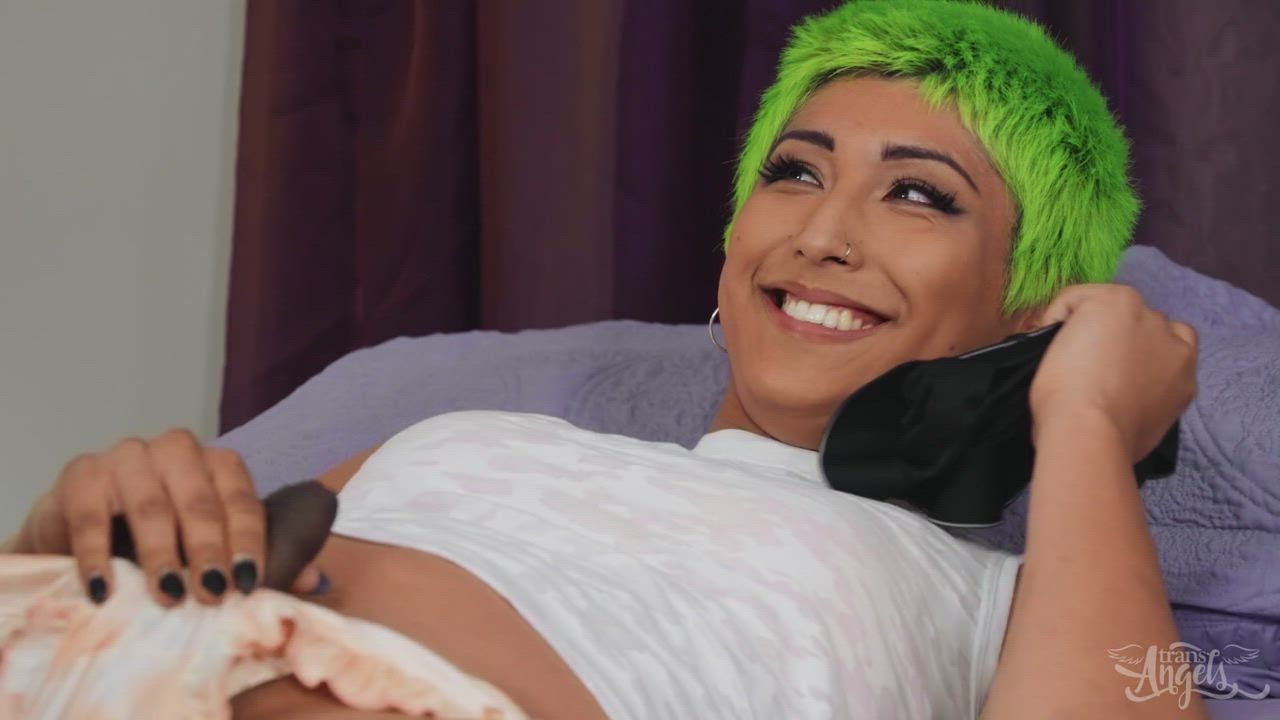 Dirty Laundry ! | Scrolller