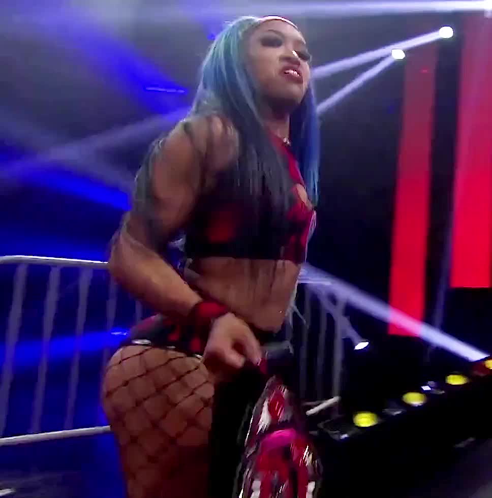 Kiera Hogan is on another level of thicc. | Scrolller