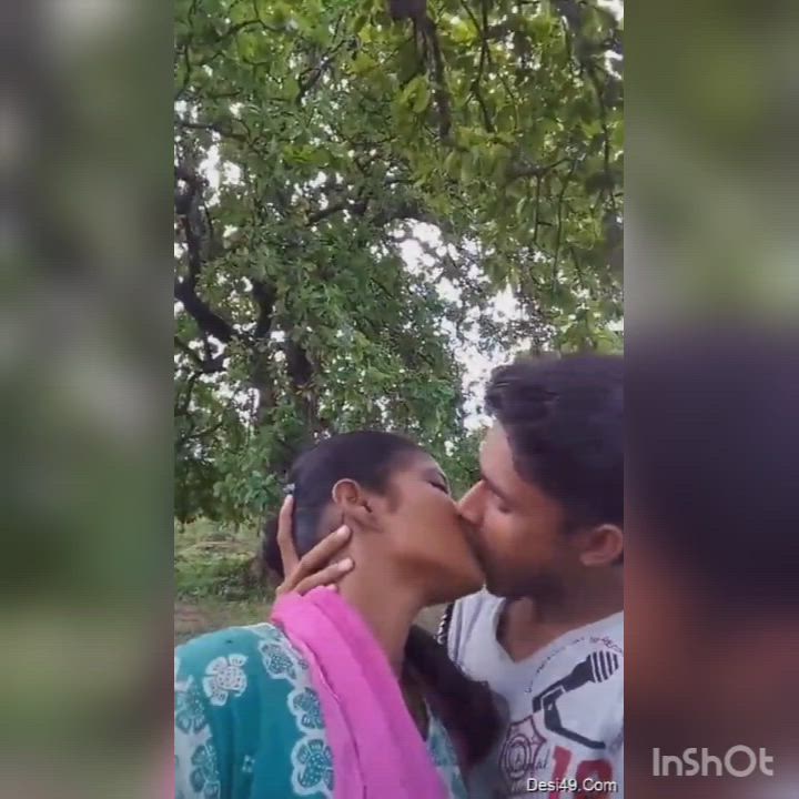 Boyfriend Sex with his girlfriend on bed | Scrolller