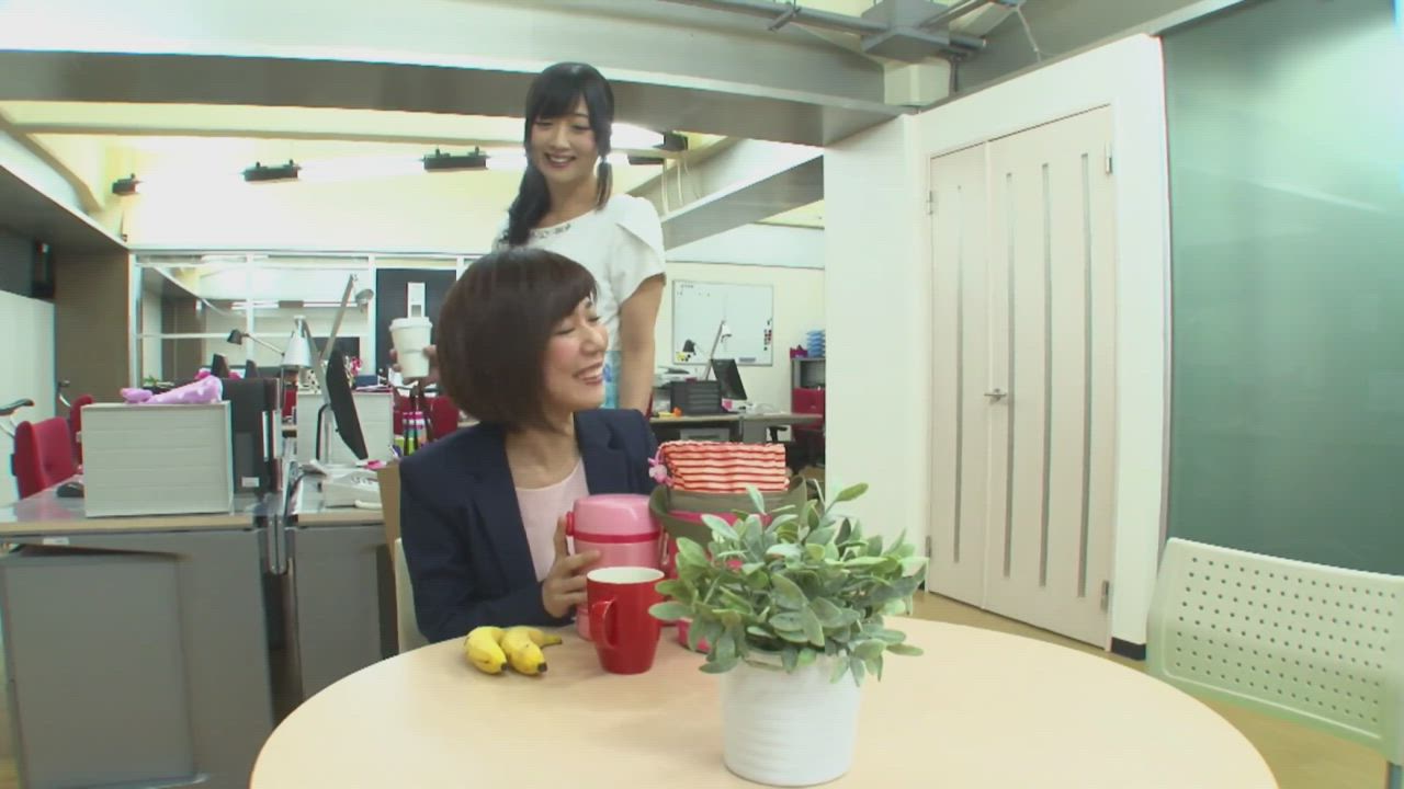 Lunch break | Scrolller