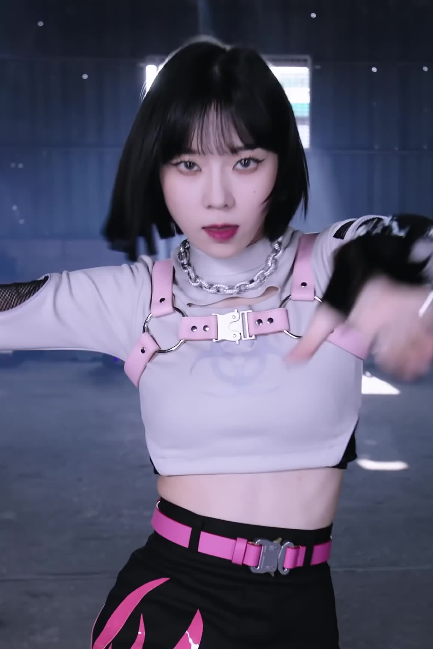 aespa - Winter & Karina [2K GIFs] | Scrolller