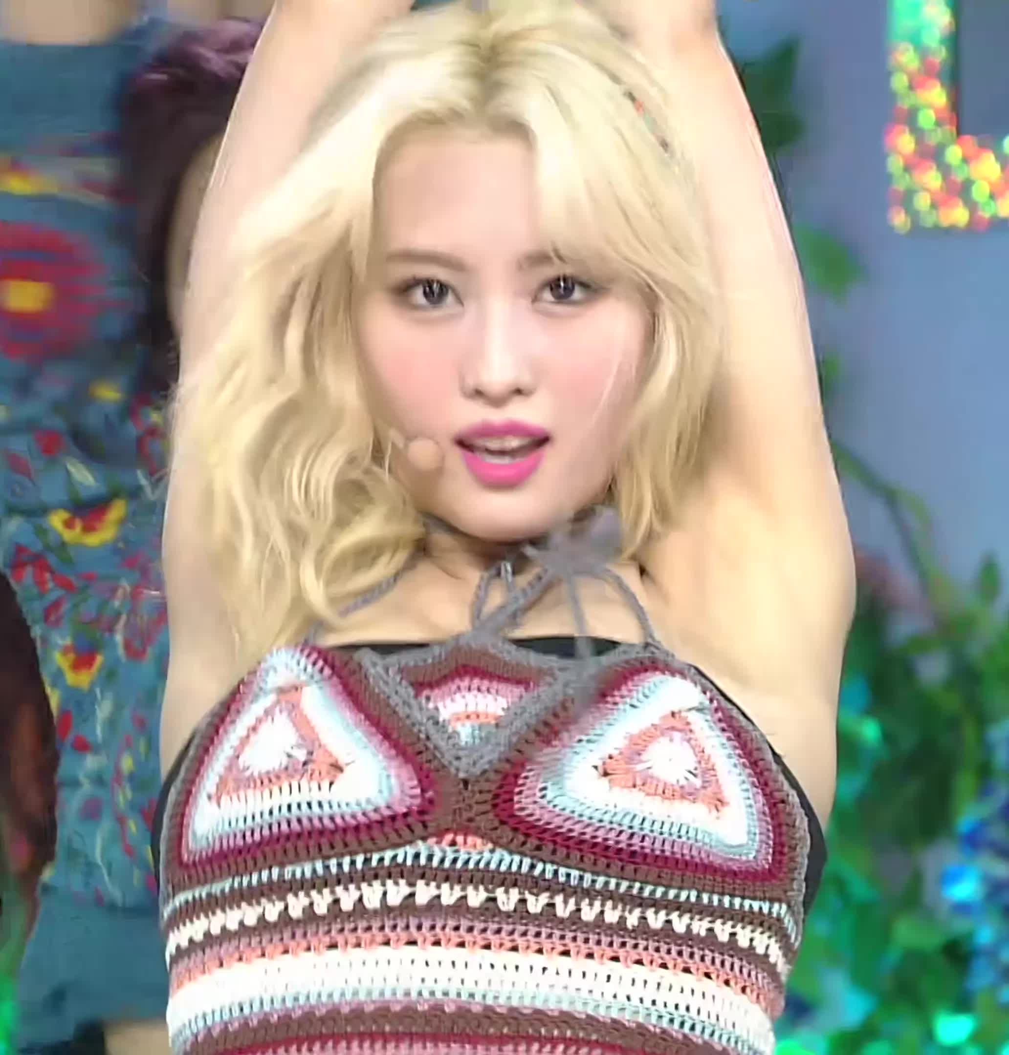 Momo – Twice | Scrolller