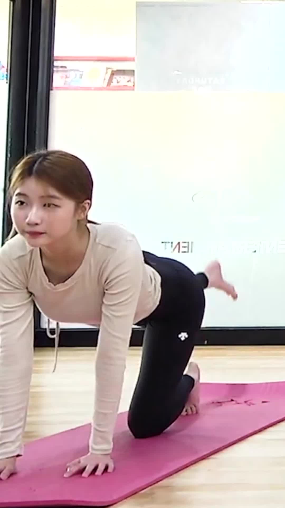 Saturday - Minseo | Scrolller