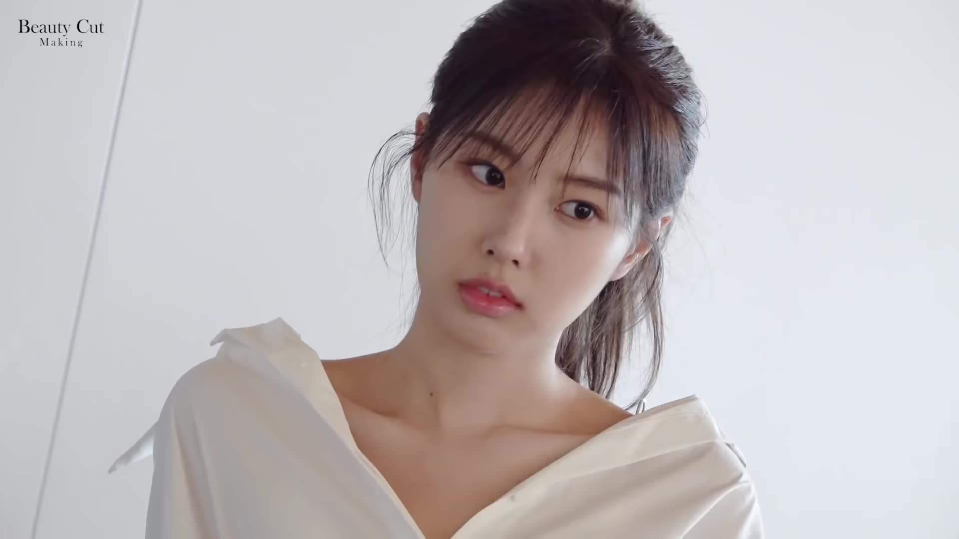 Discover more like Kpopfap: Former IZ*ONE - Kang Hyewon and Related Content | Scrolller