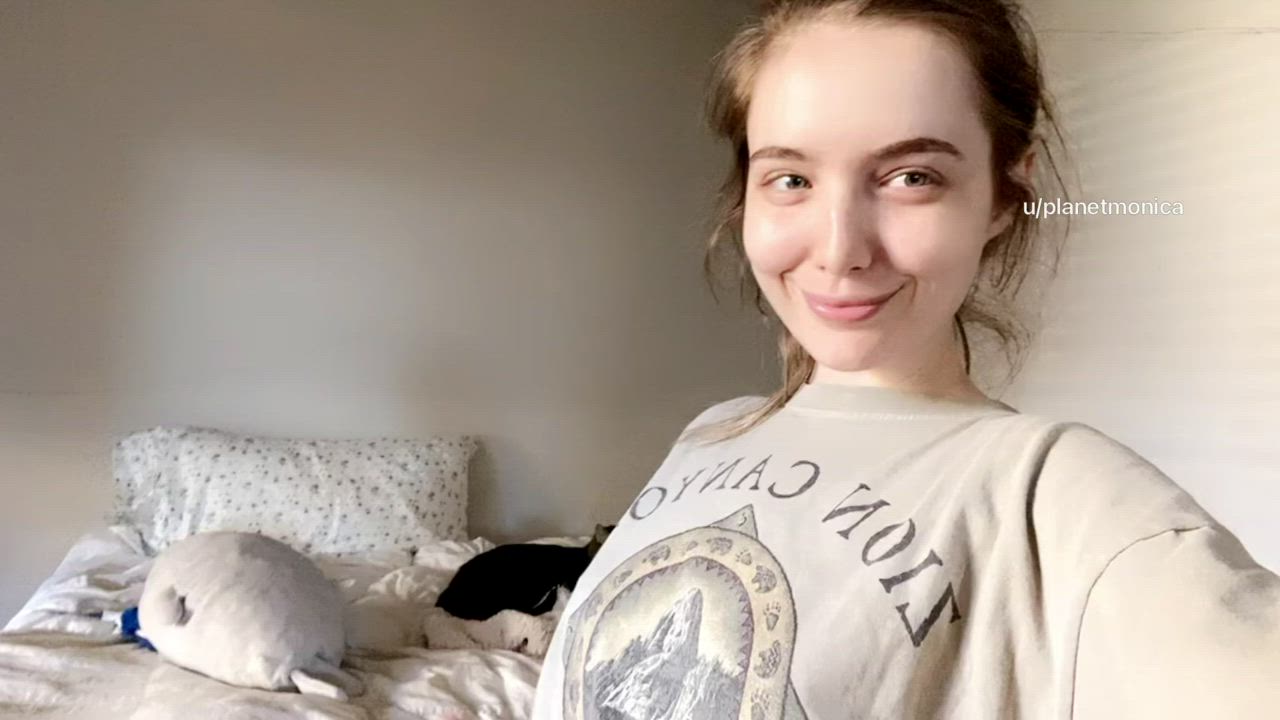 cozy girl 🥰 (oc) | Scrolller