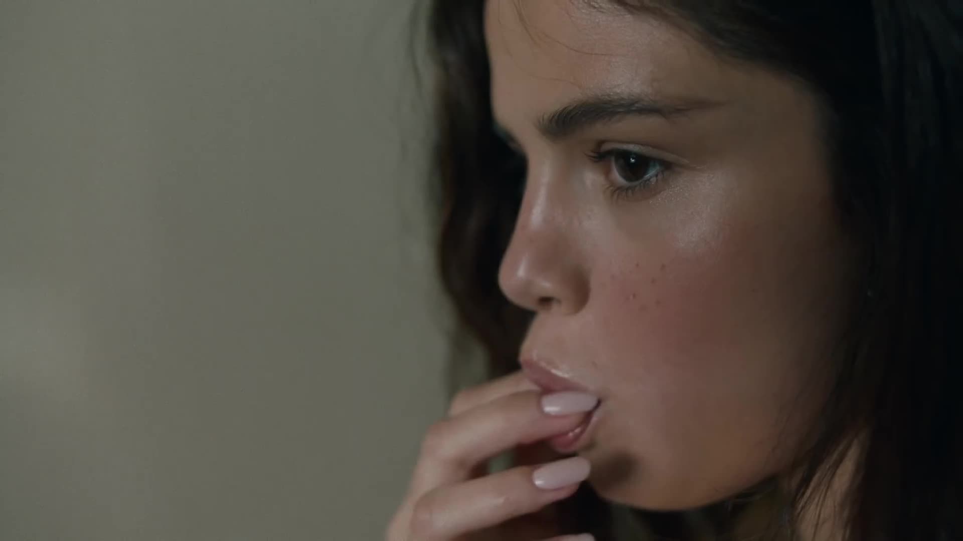 Selena Gomez showing her skills | Scrolller