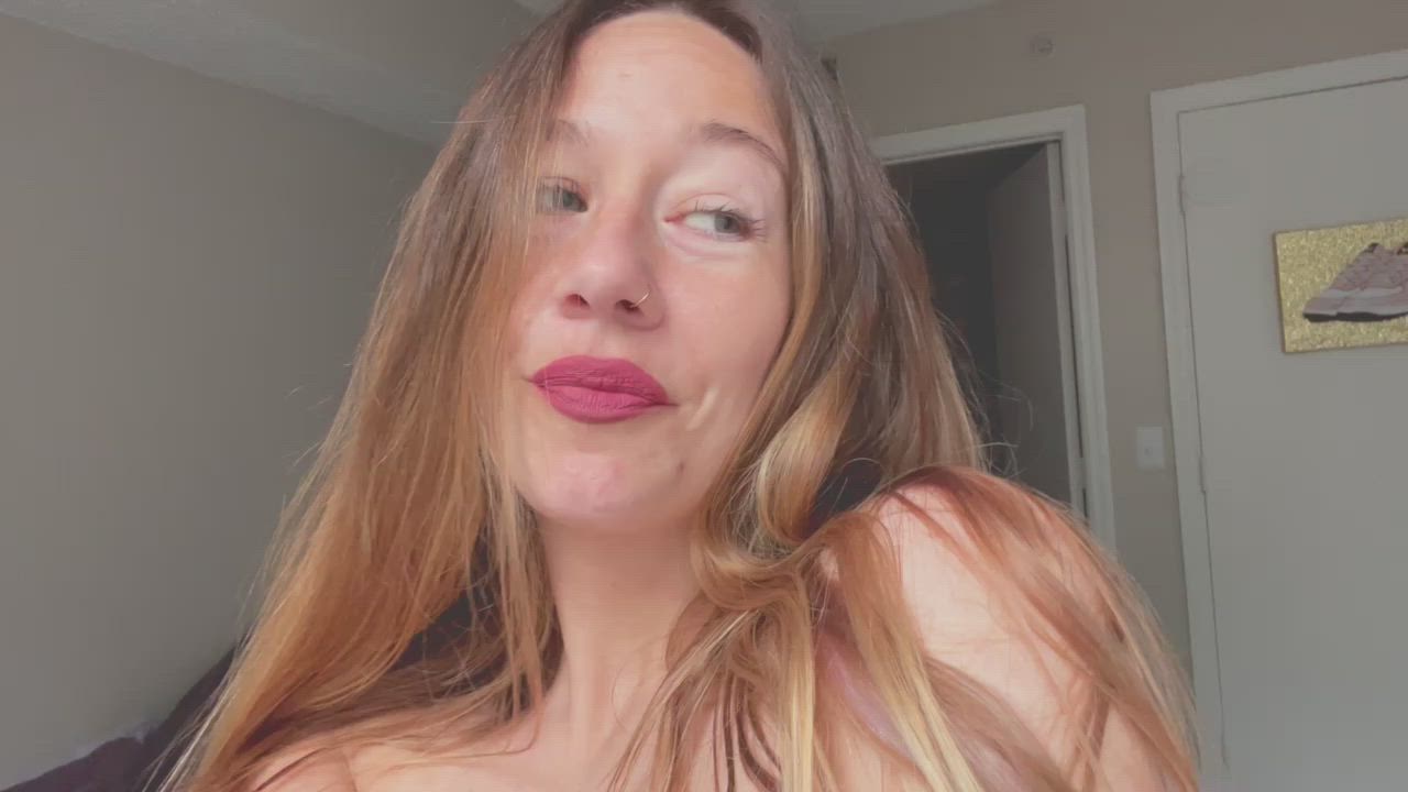 just here to bounce my big areolas | Scrolller