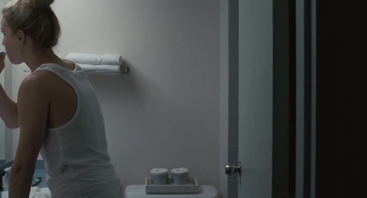 Emily vancamp , brushing teeth in her undies | Scrolller