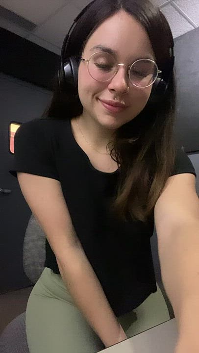 nerdy one at school but I like to be naked on the internet 😋 | Scrolller