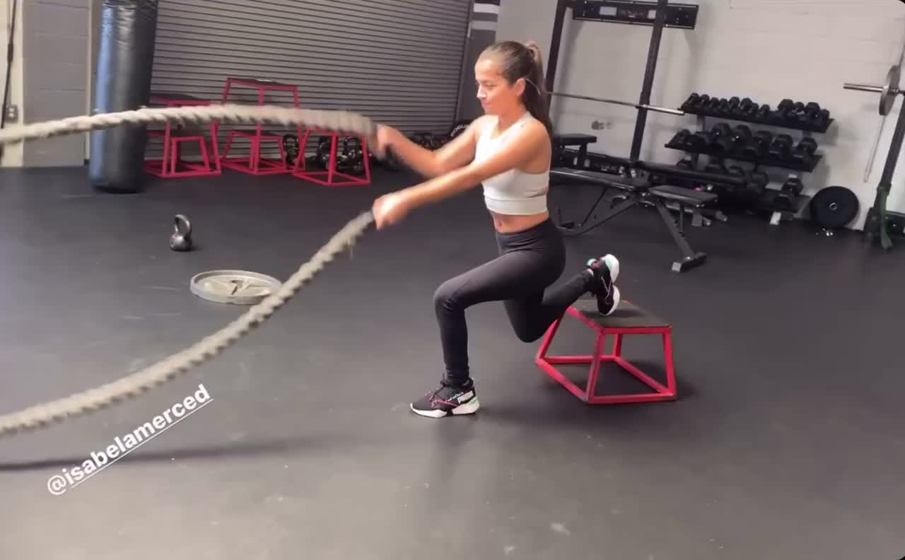 Battle ropes | Scrolller