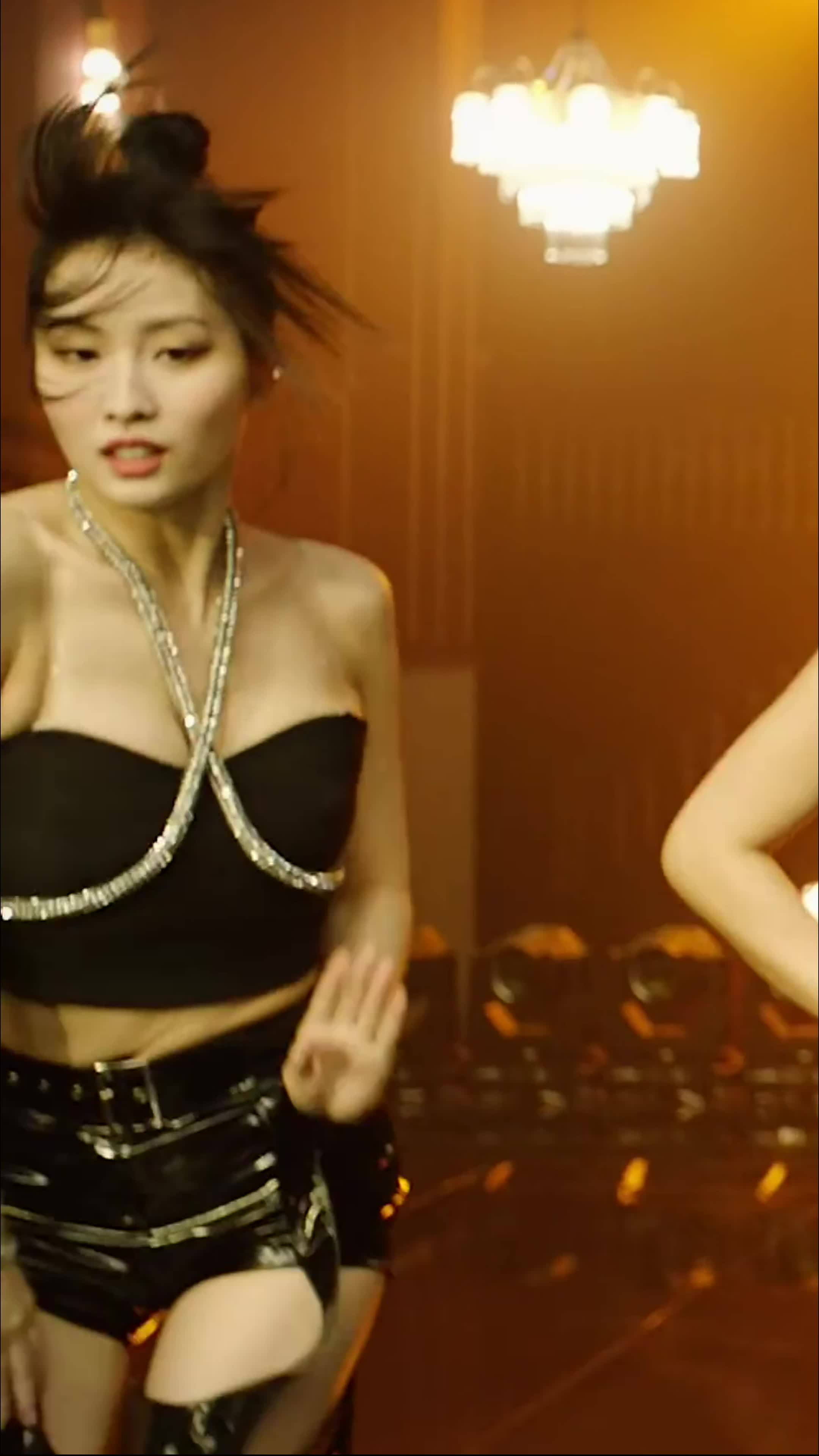 Momo - black leather shorts, top, perfect world mv | Scrolller