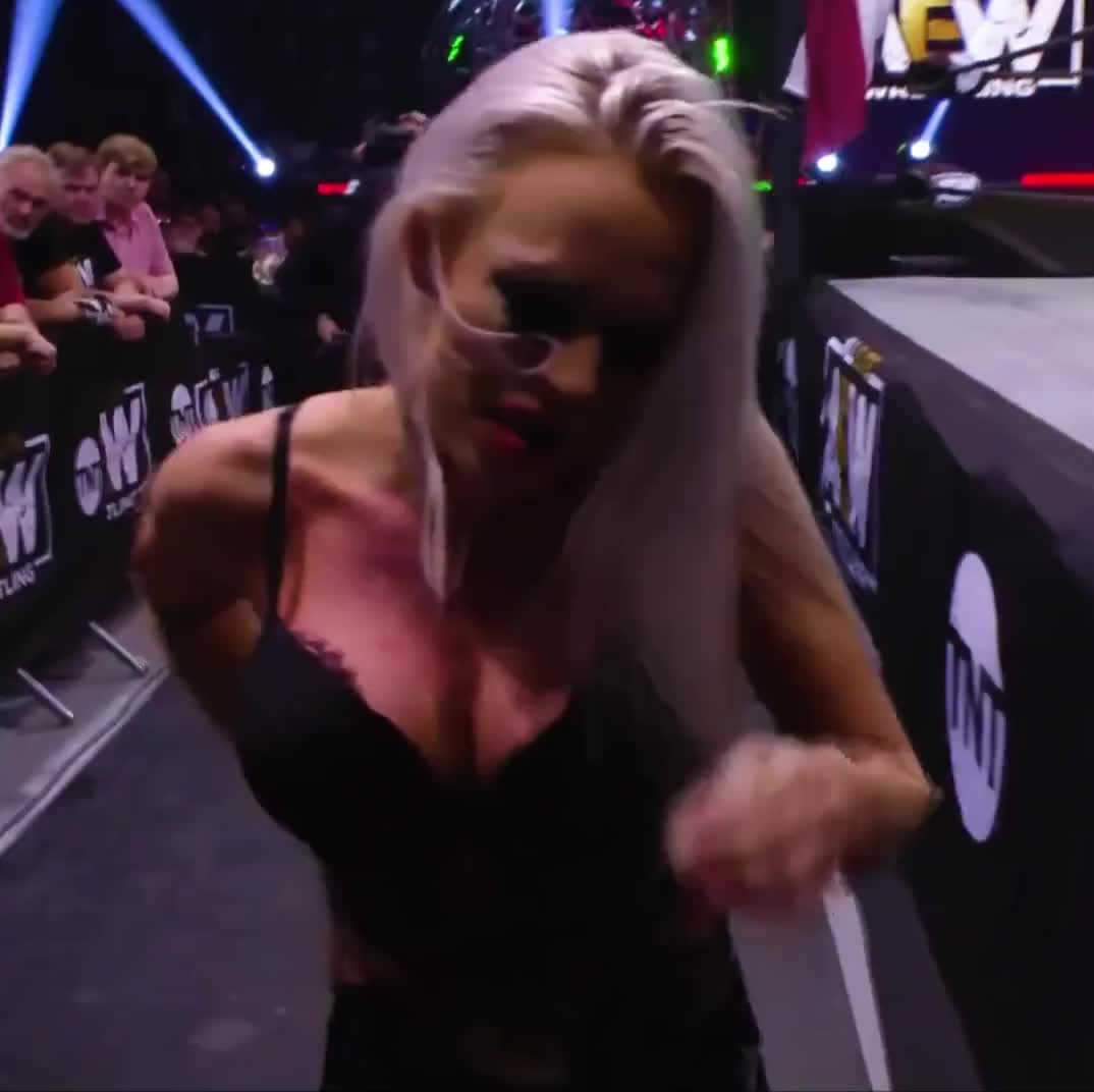 Penelope Ford | Scrolller