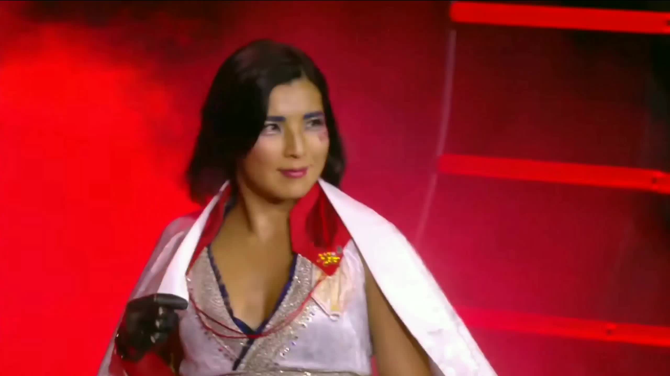 Hikaru Shida shines inside the ring! | Scrolller