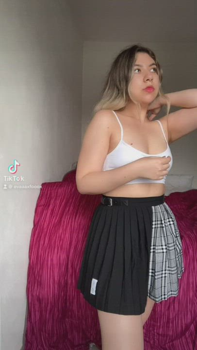 Do you like my new butt plug? 🥺 | Scrolller