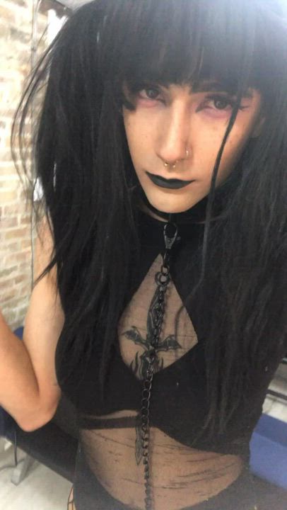 my parents are so disappointed in me. 😅 | Scrolller