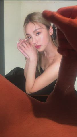 ITZY Yeji | Scrolller