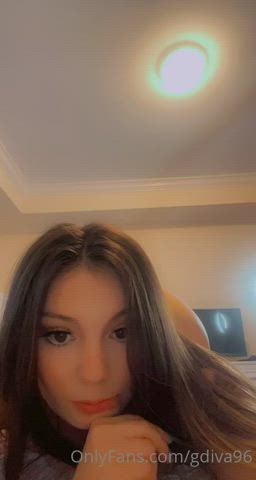 Check her content on the comments 🔥 [MEGA folder] | Scrolller