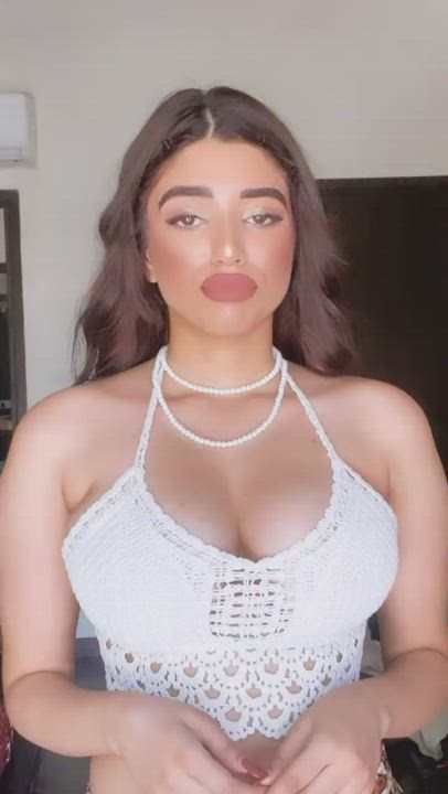 Anyone up for motorboating? | Scrolller