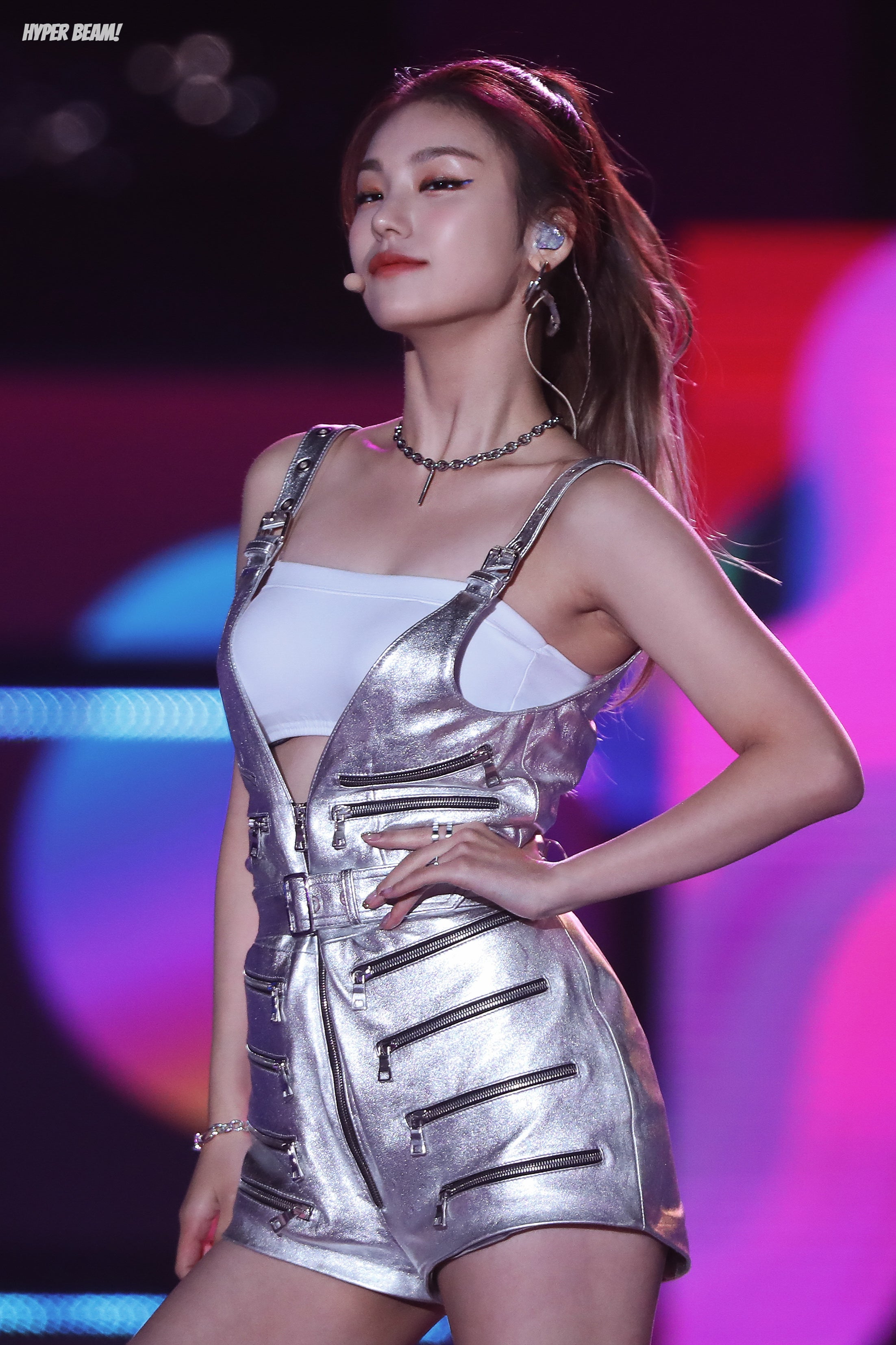 191011 Yeji | Scrolller