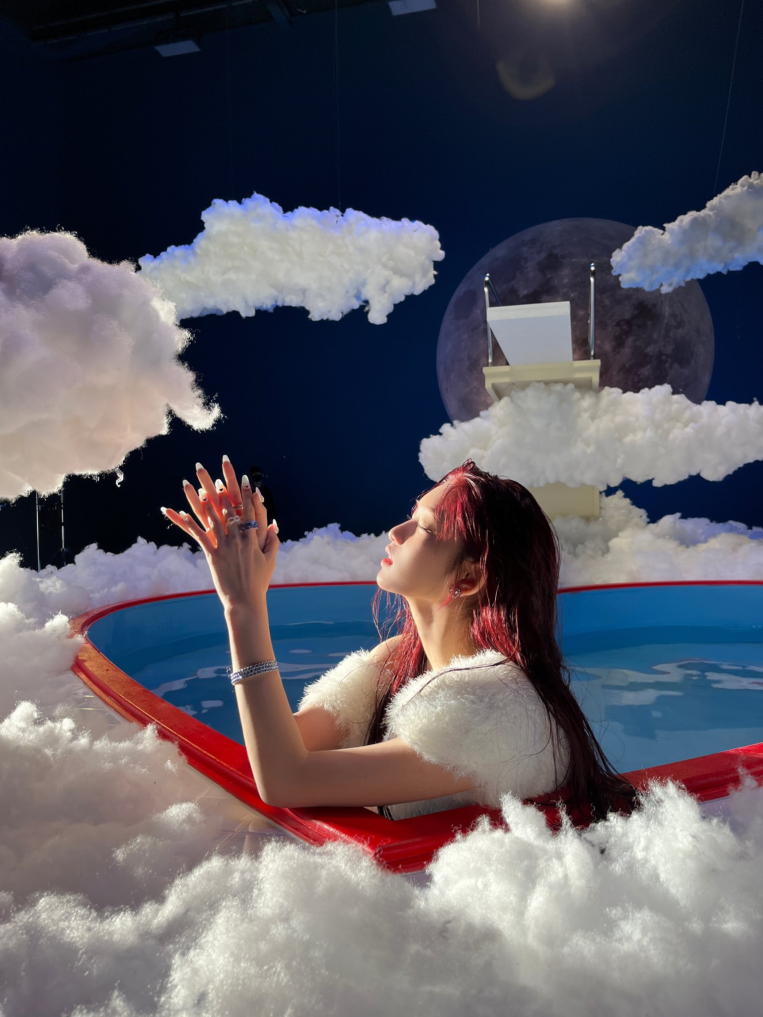 220611 Leeseo Twitter Update | Scrolller