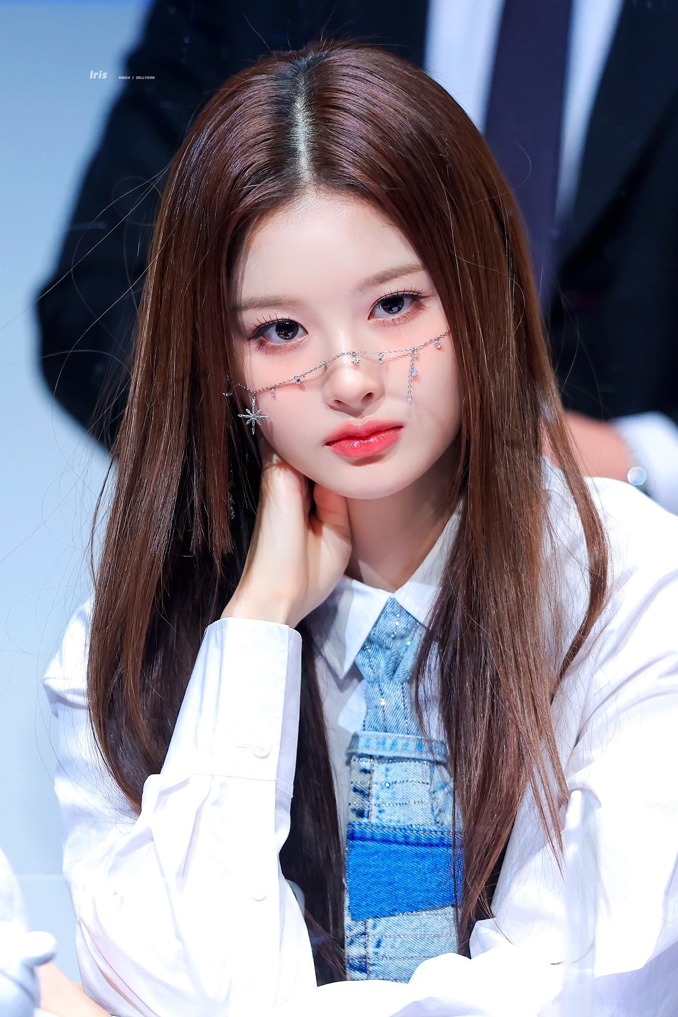 221023 Sullyoon | Scrolller