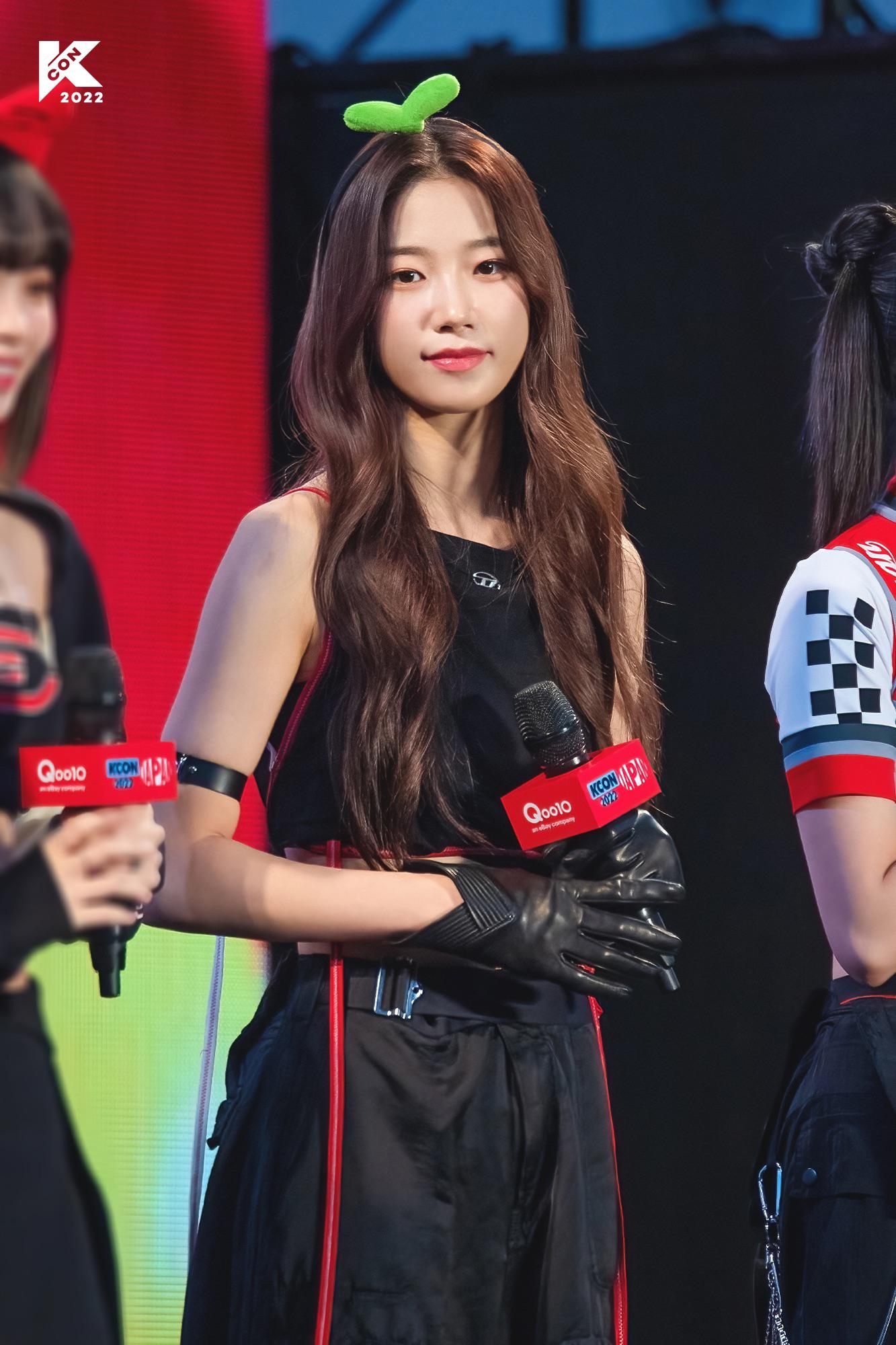 221212KCON_official Twitter Update // Kazuha | Scrolller