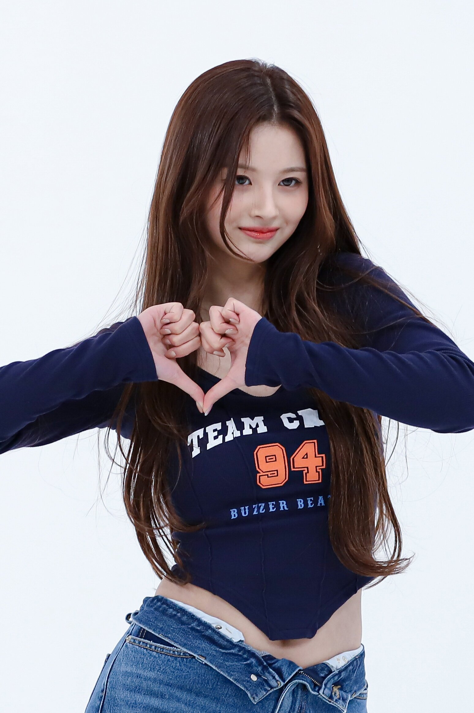 230321 Sullyoon | Scrolller