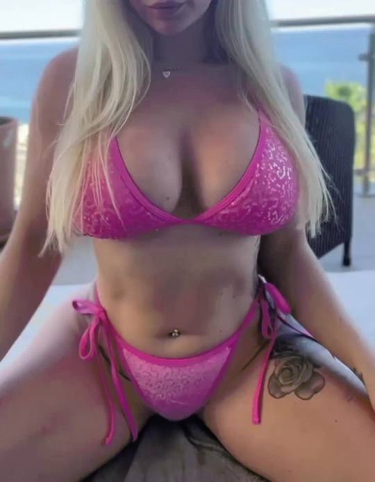 A fast boo ir sneak | Scrolller