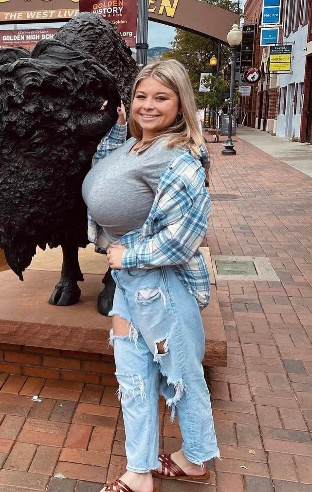 A garbage bag ain’t hiding those. JFC | Scrolller