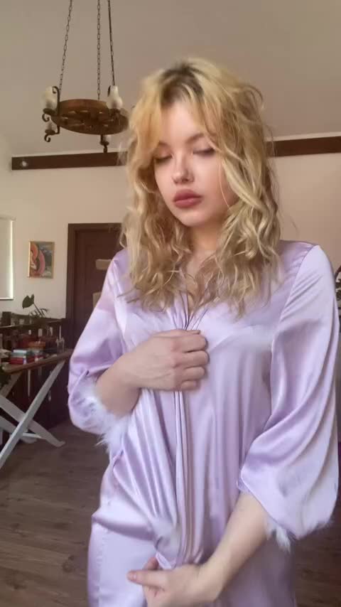 A Secret big thing below my Robe | Scrolller