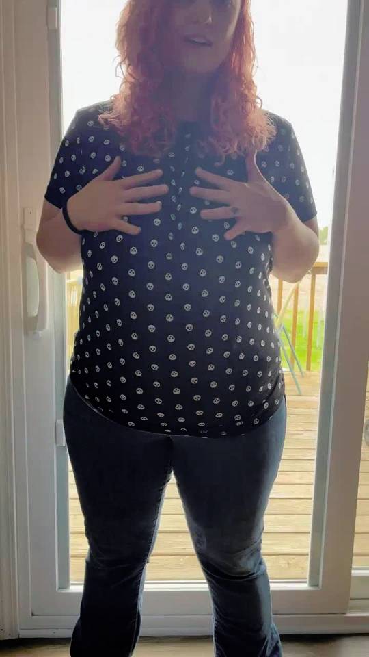 Alt Mommy's Tit Drop. Enjoy 😚 | Scrolller