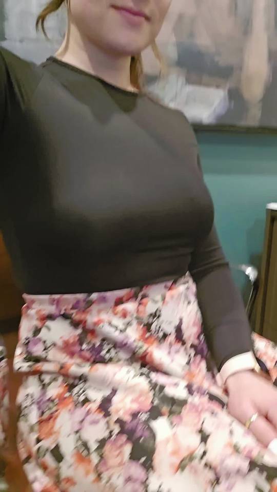 A Surprise For You Under This Skirt Scrolller