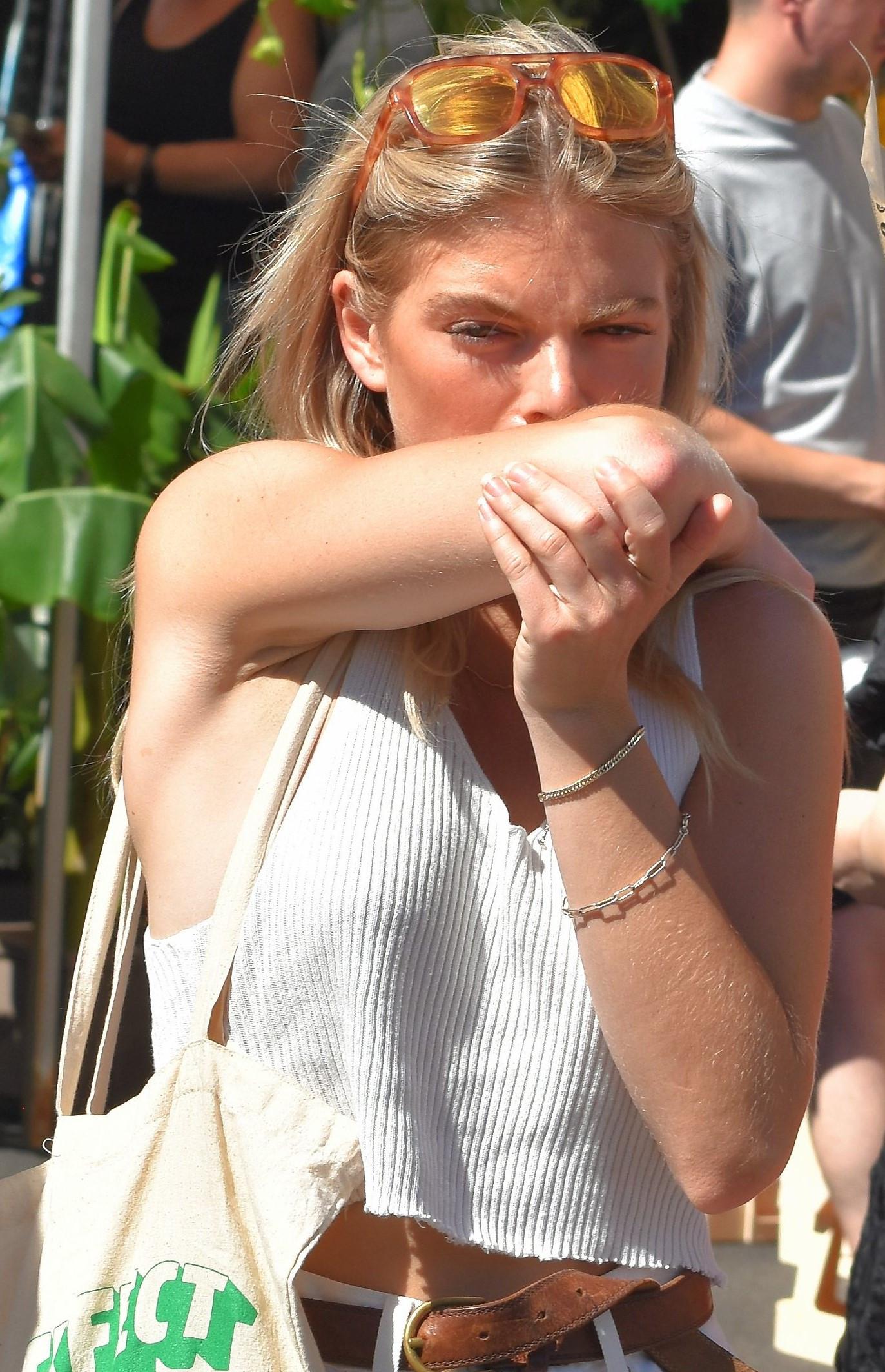 AAA-CHOO! Using that hairy arm | Scrolller