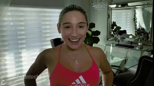 Abella Danger: Does it all | Scrolller