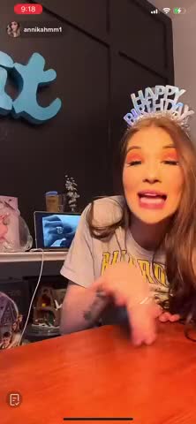 accidentally lifted up her shirt | Scrolller