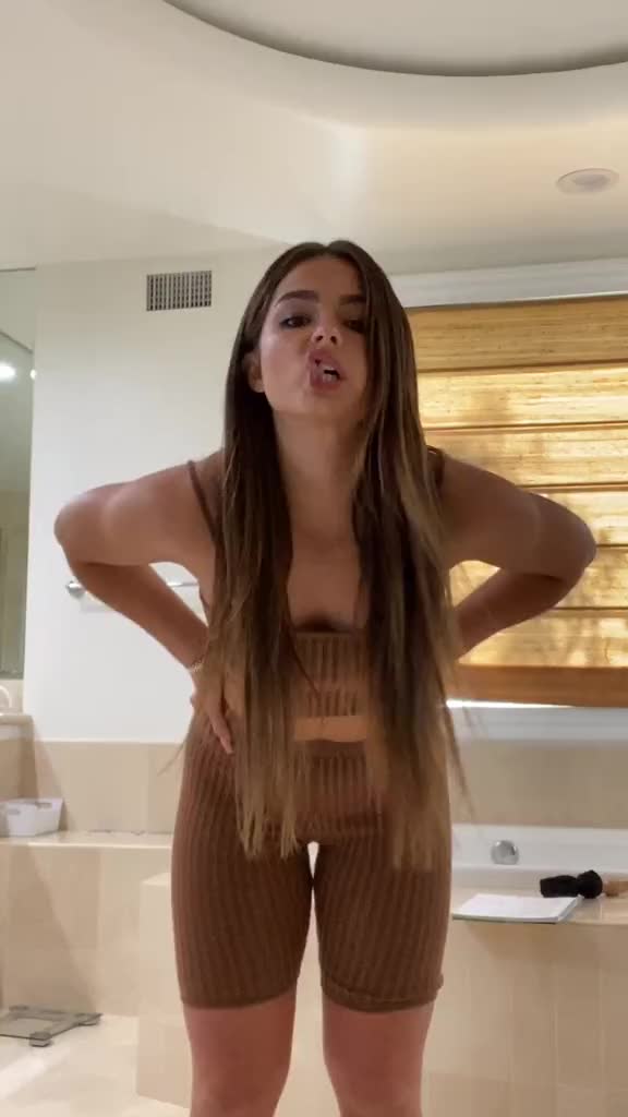 Addison dancing in brown | Scrolller