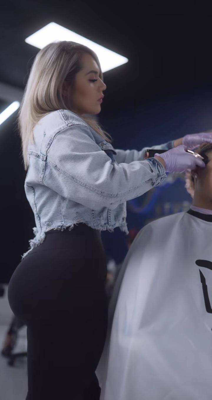 allison_cuts got a fat gym booty | Scrolller