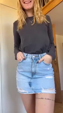 Always braless | Scrolller