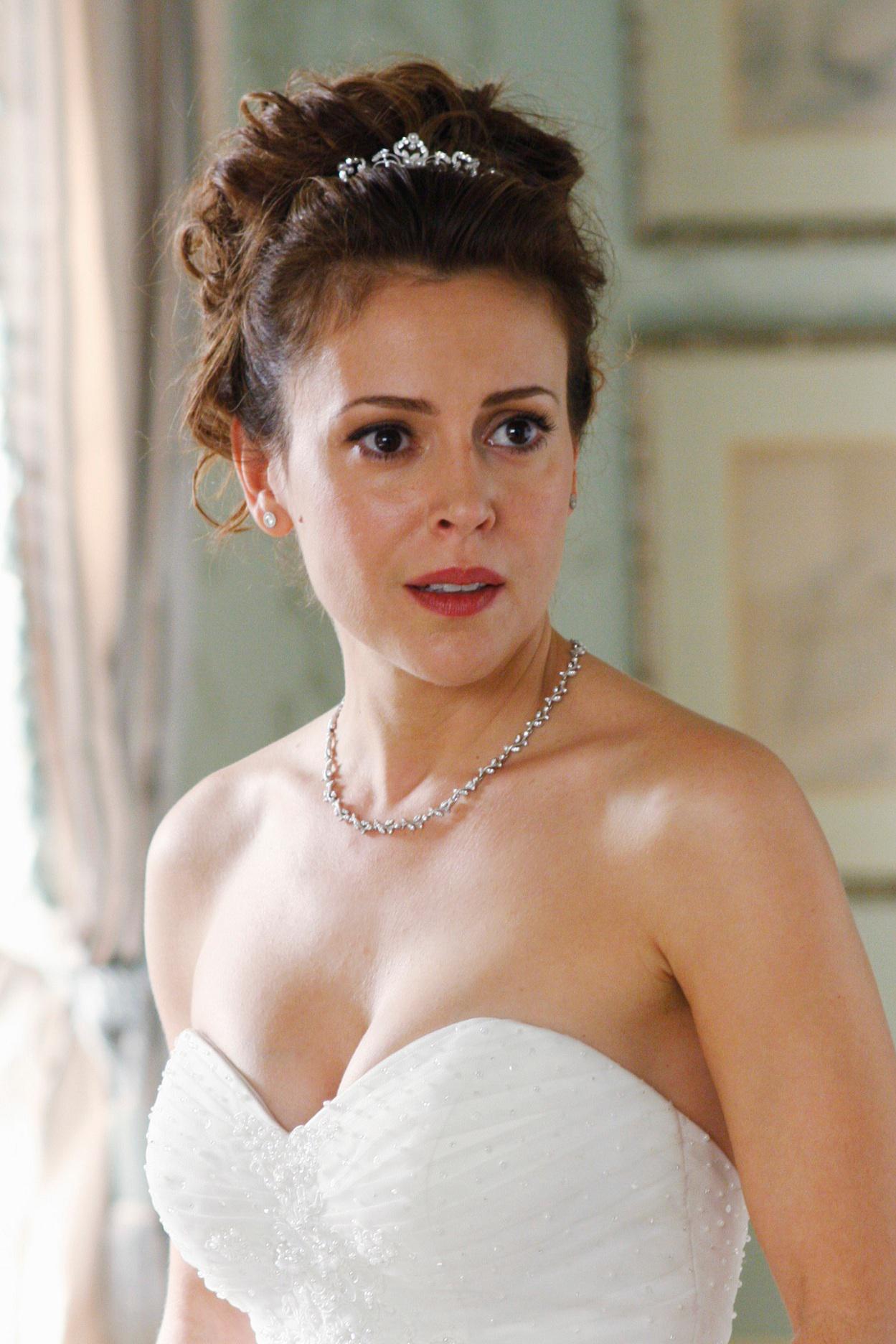 Alyssa Milano | Scrolller