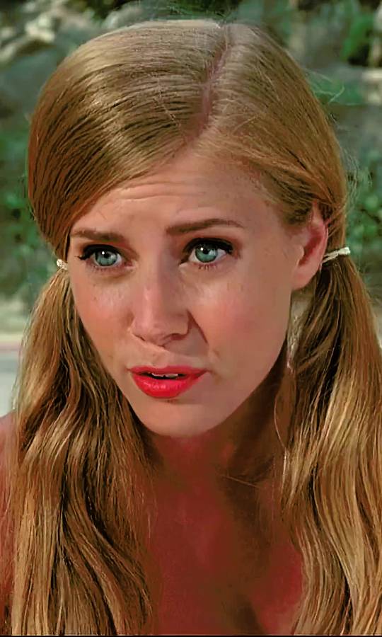 Amy Adams | Scrolller