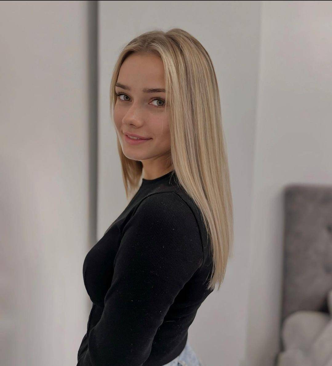 Anastasia [irtr] | Scrolller