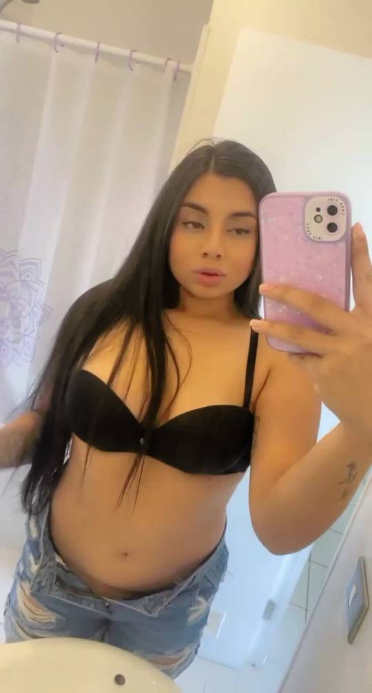 Any chance you'd eat me on the first date? | Scrolller